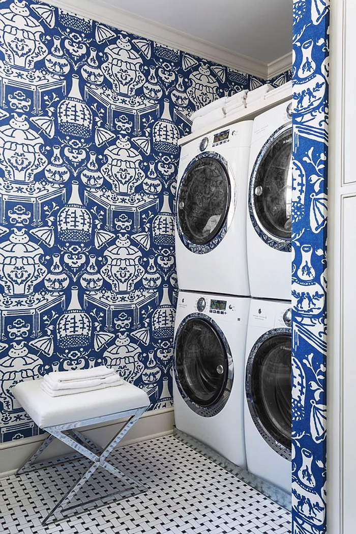 Blue and White Wallpaper