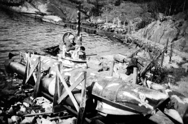 HISTOREICH: Les sous-marins Kleinstunterseeboot Biber de Speyer et Londres