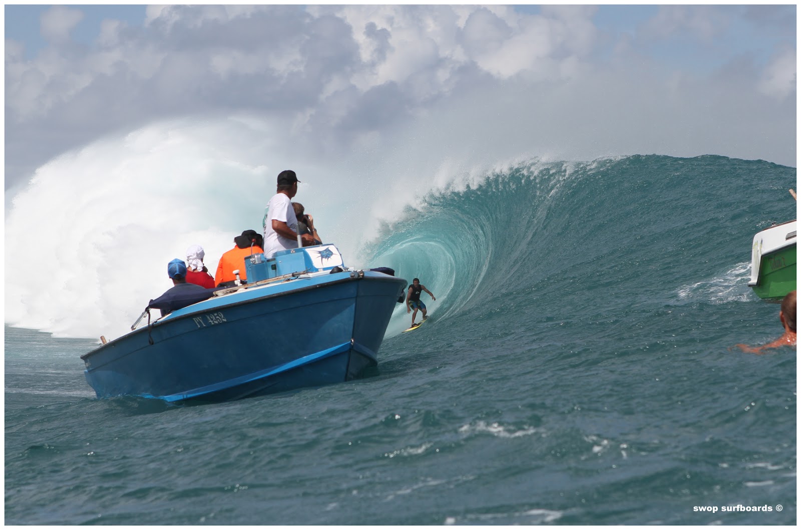 swop surfboards: RED CODE TEAHUPOO 14 MAY 2013