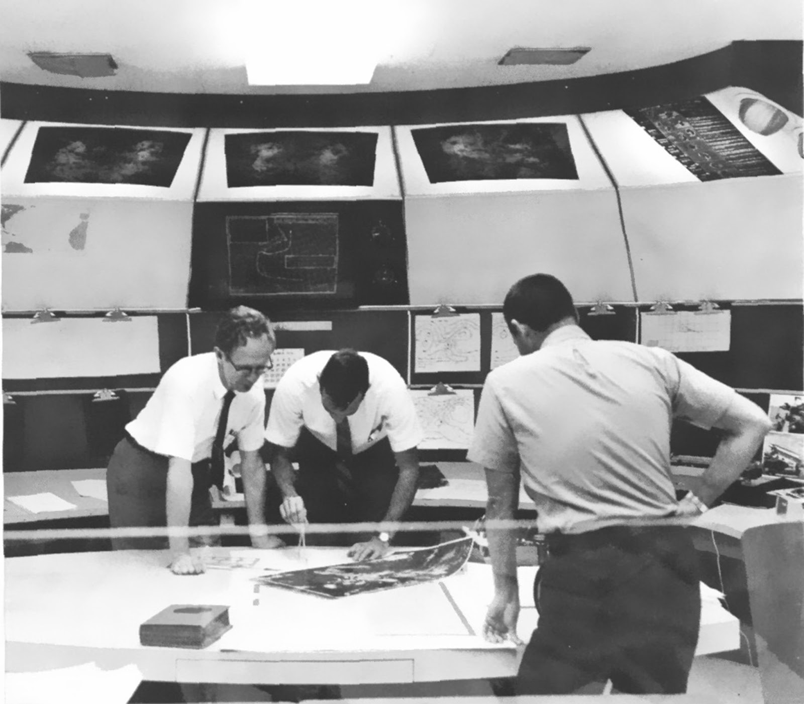 MEGACHIROTTERA: STORIA DELLA GEOINGEGNERIA: Project Stormfury 17 agosto ...