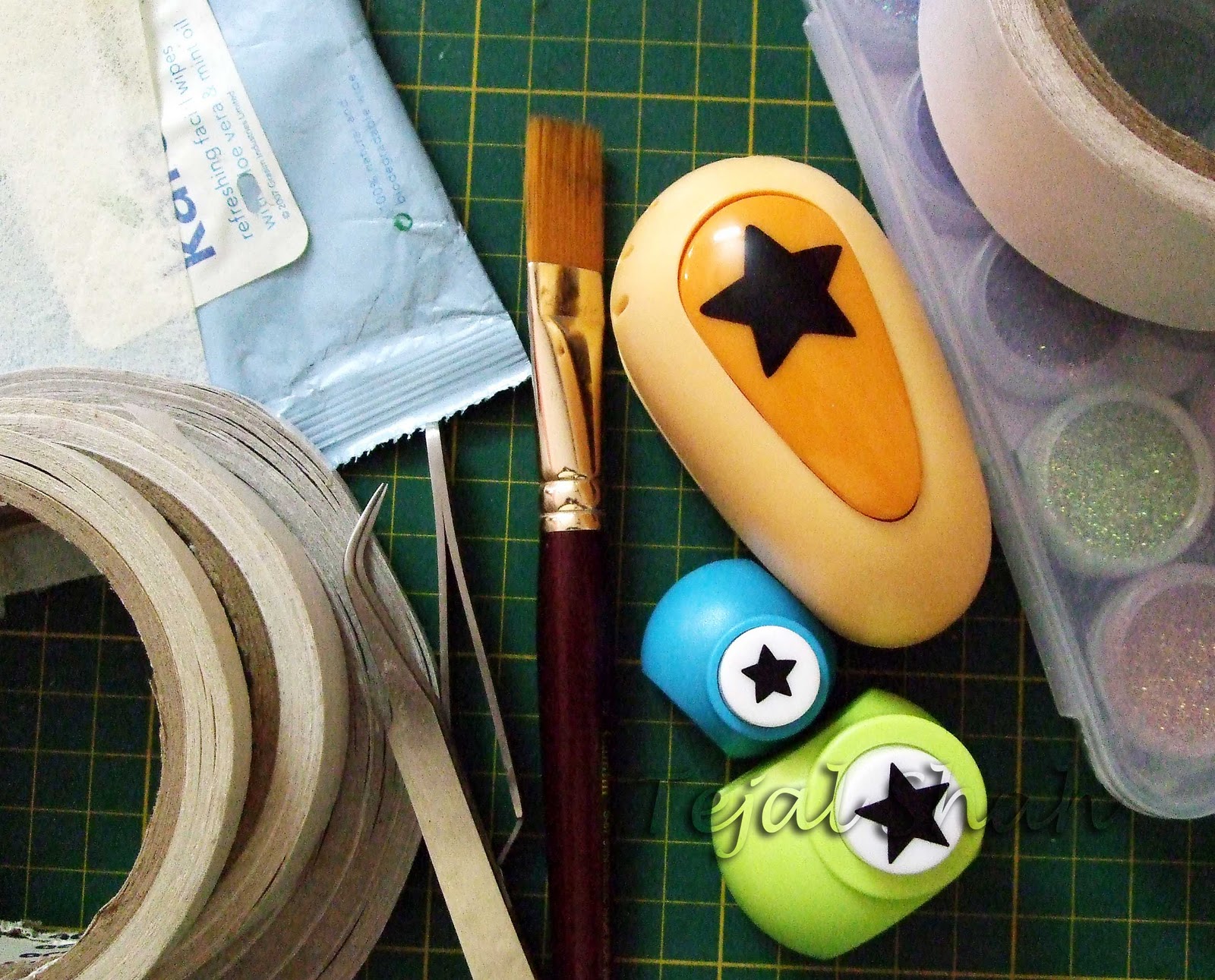 Creative Expressions: Pixie Dust Tutorial