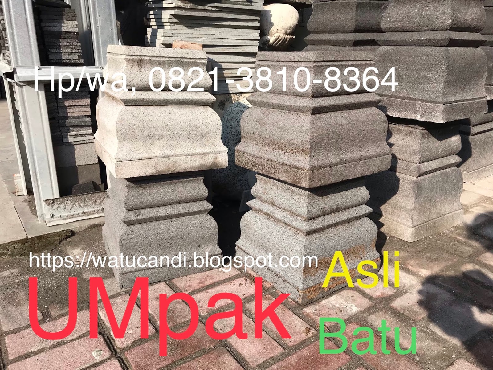 Pengrajin Umpak Batu Alas bangunan Kayu