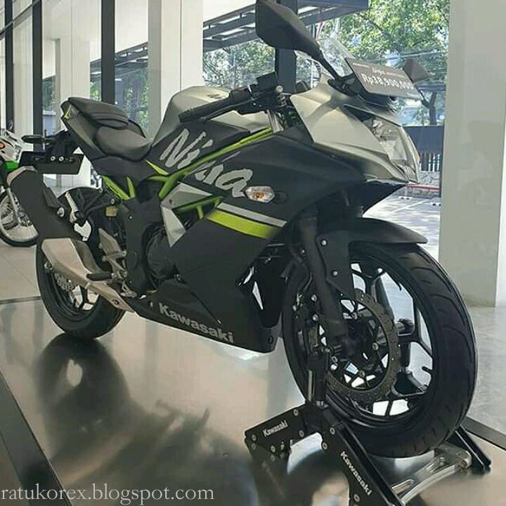 Kelebihan dan kekurangan Kawasaki Ninja 250SL Mono dibanding Ninja 250R - RATU KOREX