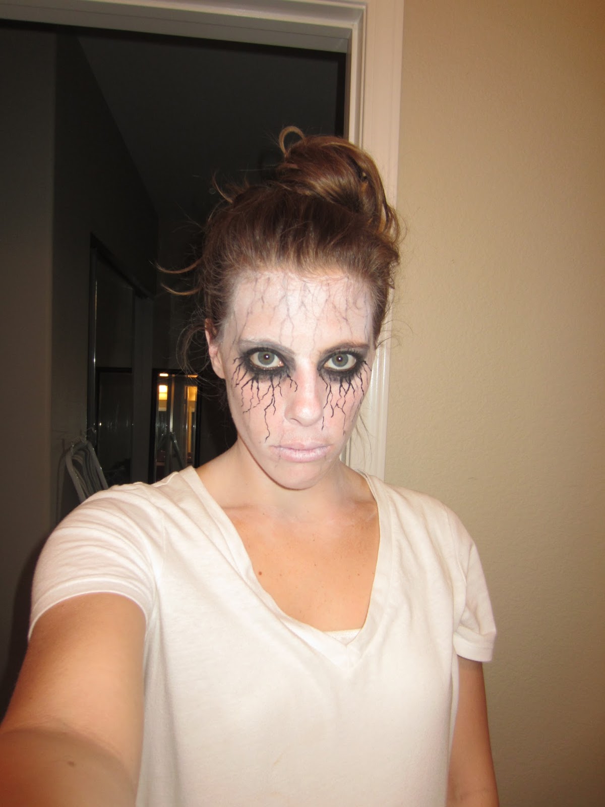 Amanda Did It: DIY Projects: Halloween Scary Makeup Tutorial
