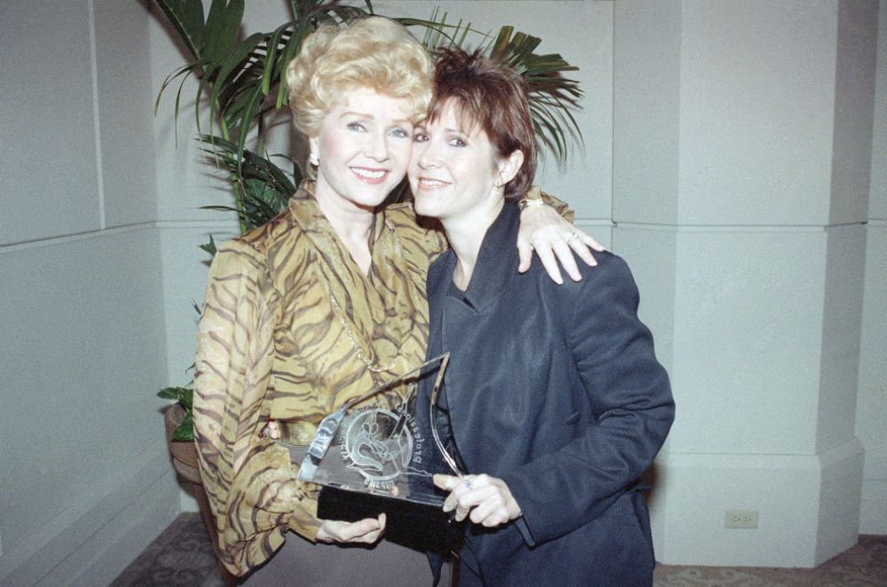 Debbie Reynolds and Carrie Fisher: 25 Touching Vintage Photos of Mother ...