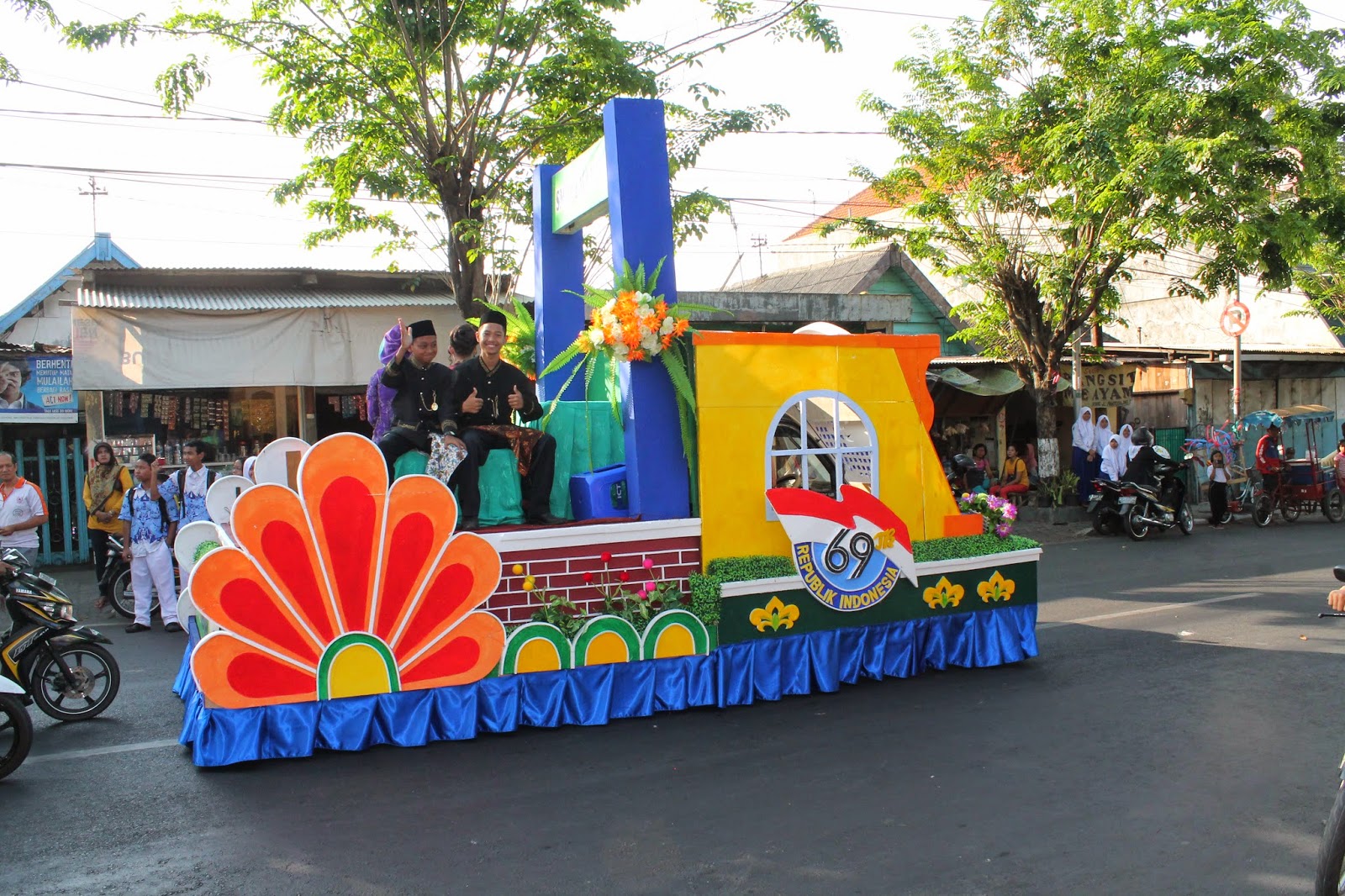 50+ Gambar Mobil Hias, Terpopuler!