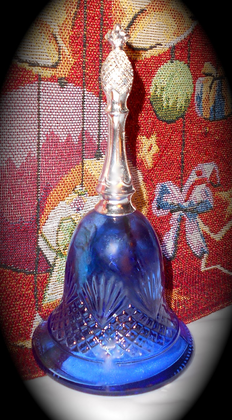 LadySoniaLorraine Home Shopping Site: AVON BELL SHAPED DECORATIVE ...