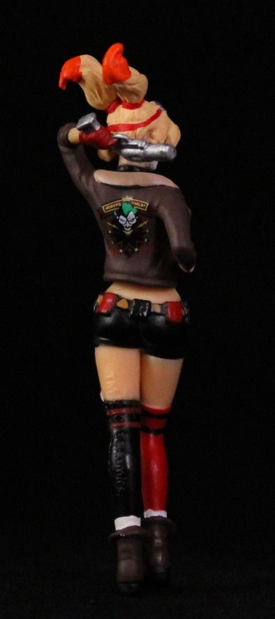 She's Fantastic: DC Comics Bombshells Keychain - HARLEY QUINN!