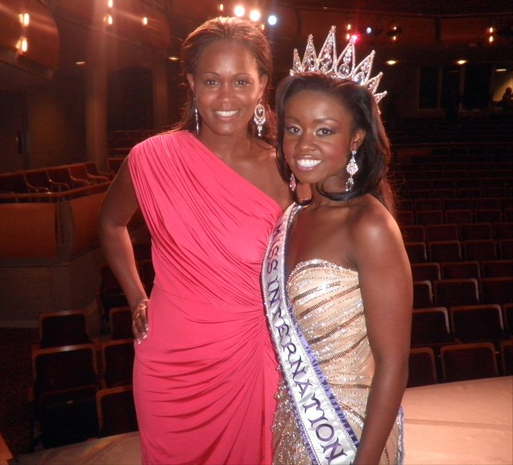Pageants & Pearls: July 2011