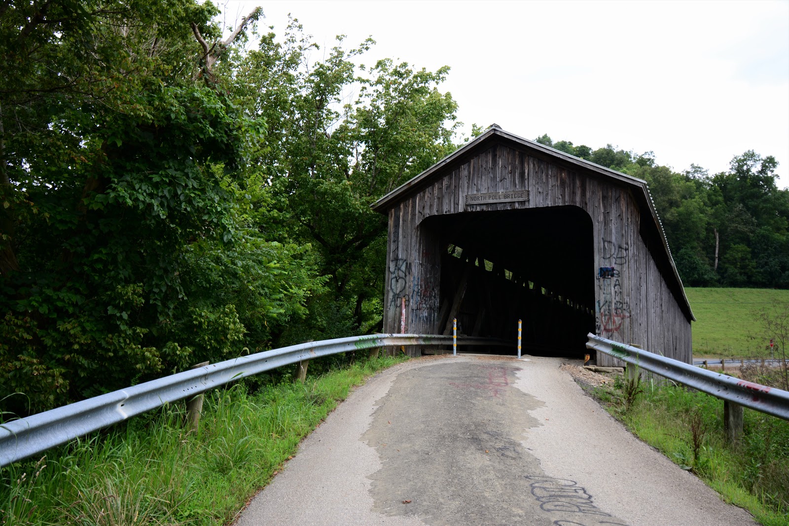 COVERED BRIDGES IN OHIO +: NORTH POLE ROAD COVERED BRIDGE - RIPLEY, OHIO