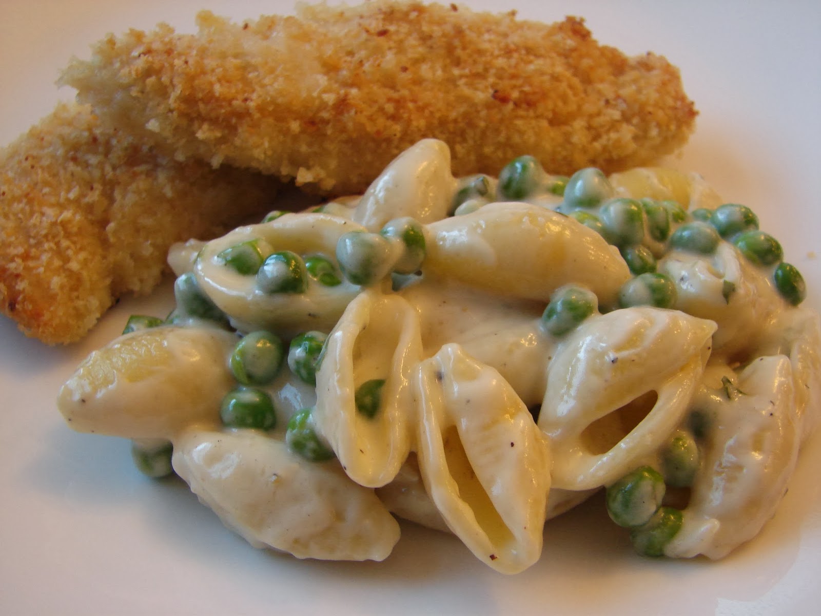 A Bear in the Kitchen: Shells and Peas Alfredo