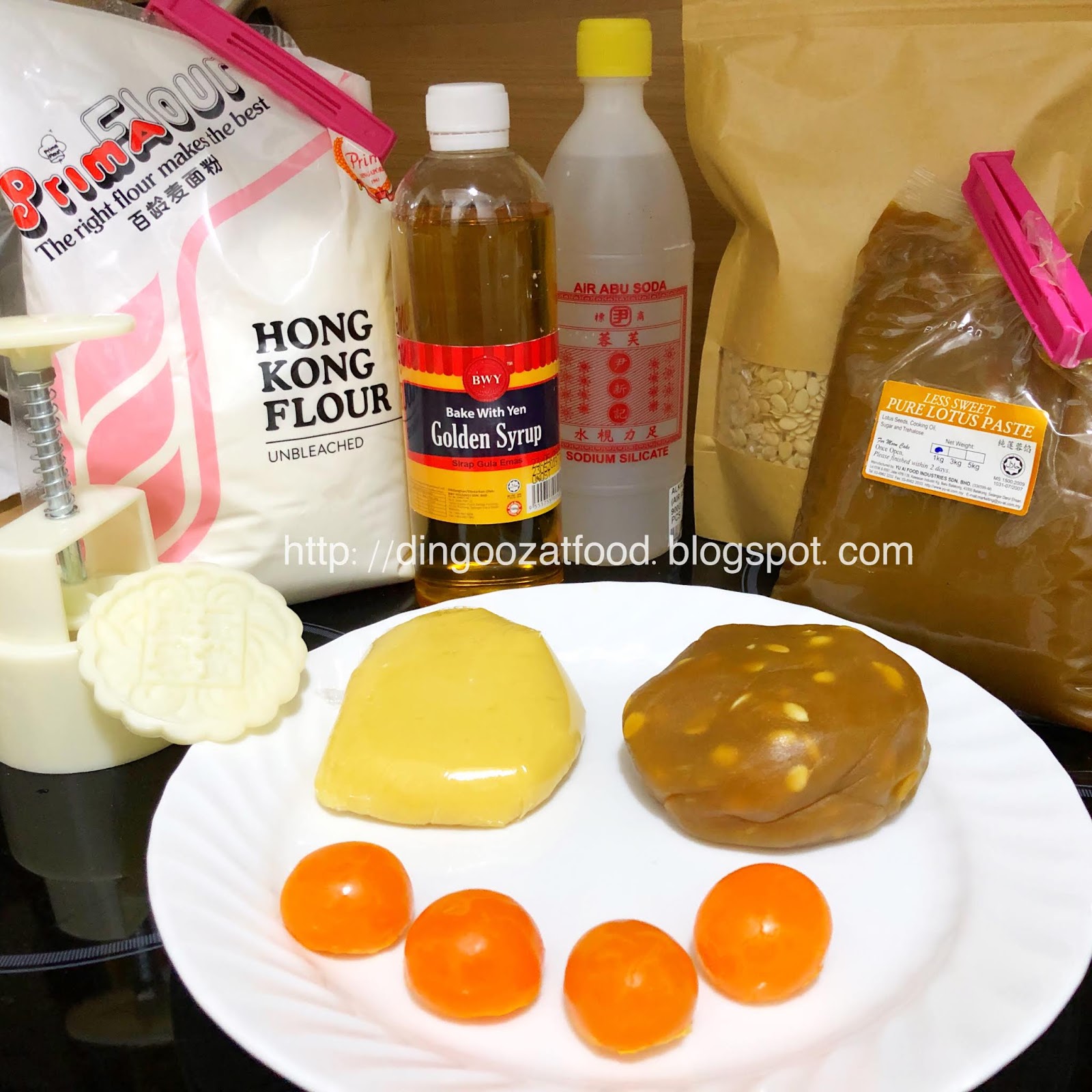 Miki's Food Archives : Traditional Mooncake (Easy Recipe) 传统月饼食谱