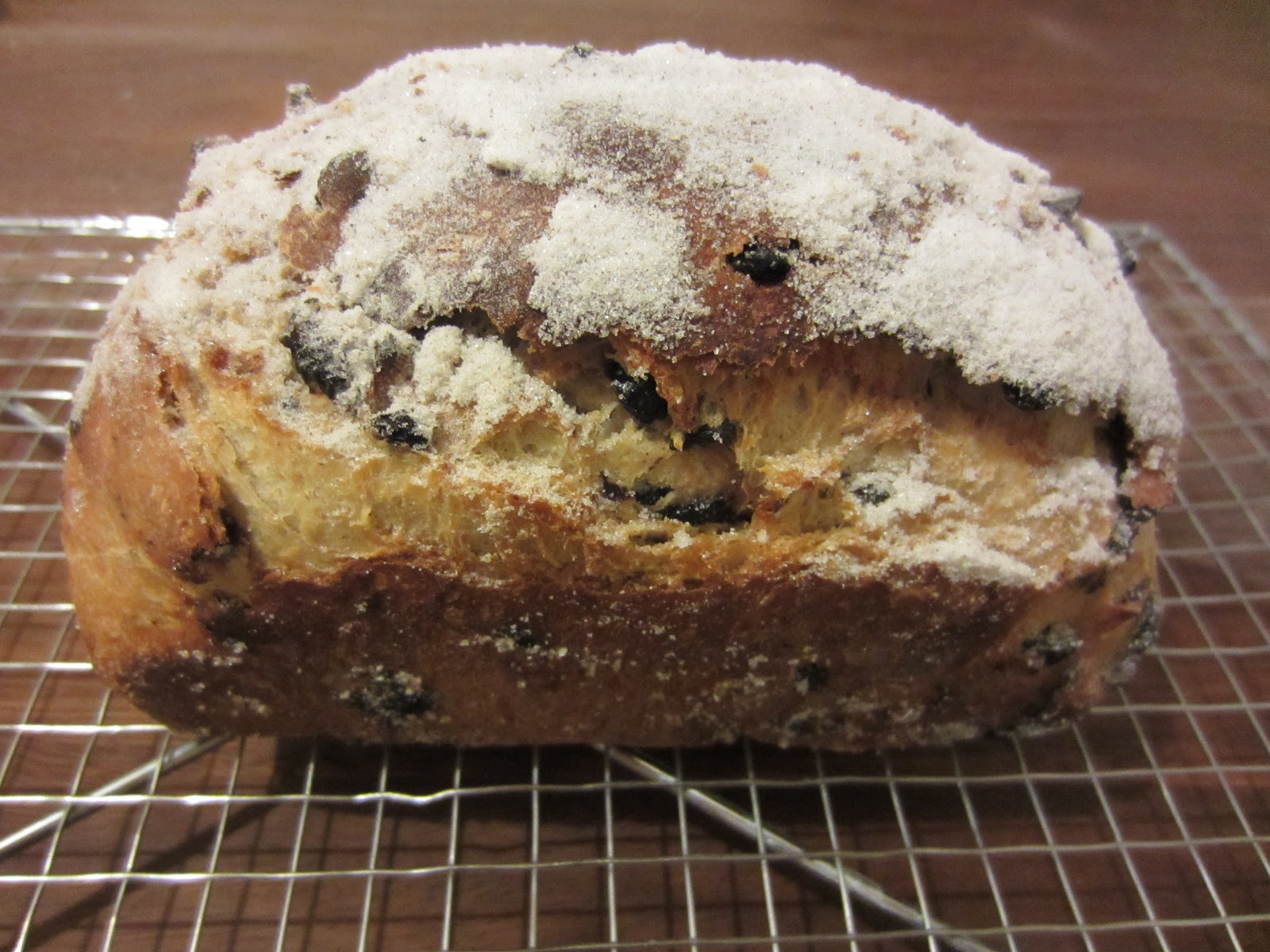 tea with hazel: cardamon, currant and candied orange peel loaf