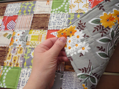 Fabric Mutt: Fall Patchwork Table Mat Tutorial