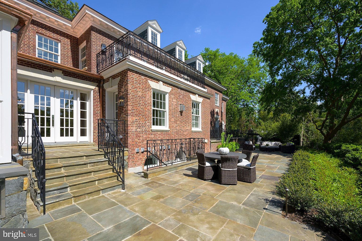 11,000 Square Foot Modernized Historic Brick Mansion In Washington, DC ...
