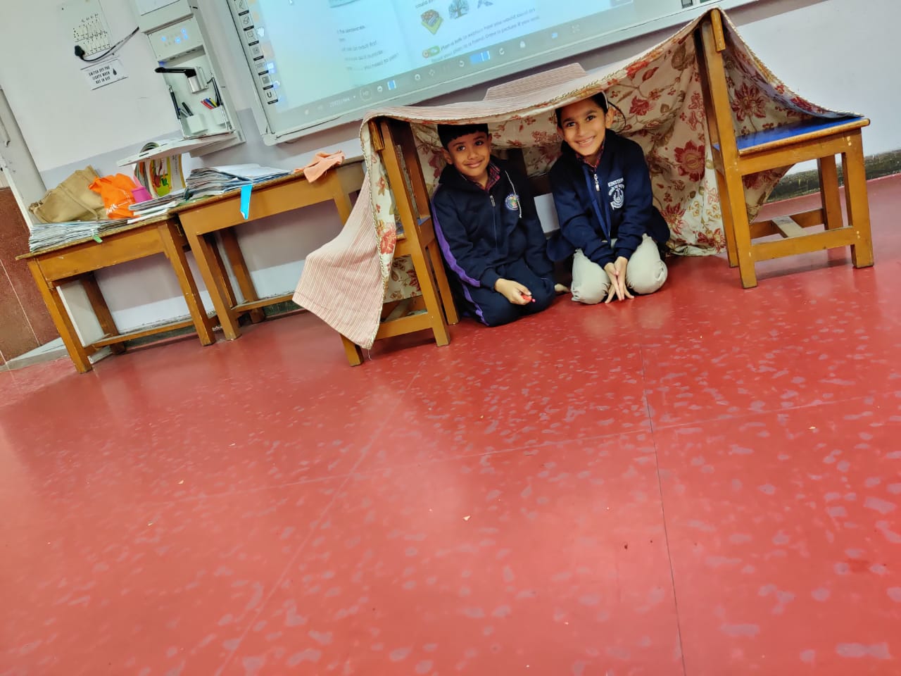 How to build a den- Class 1