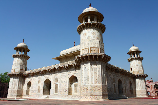iBeck: Taj Mahal At Last!