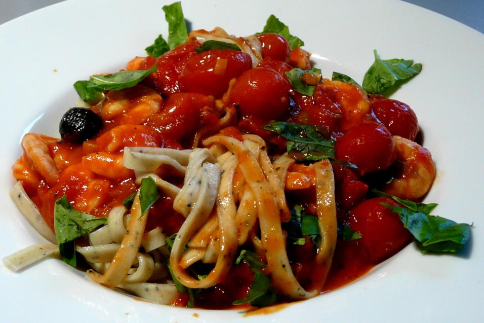 Kulinarische Welten zu Fisch- und Meeresfrucht: Garnelen an Trüffelpasta