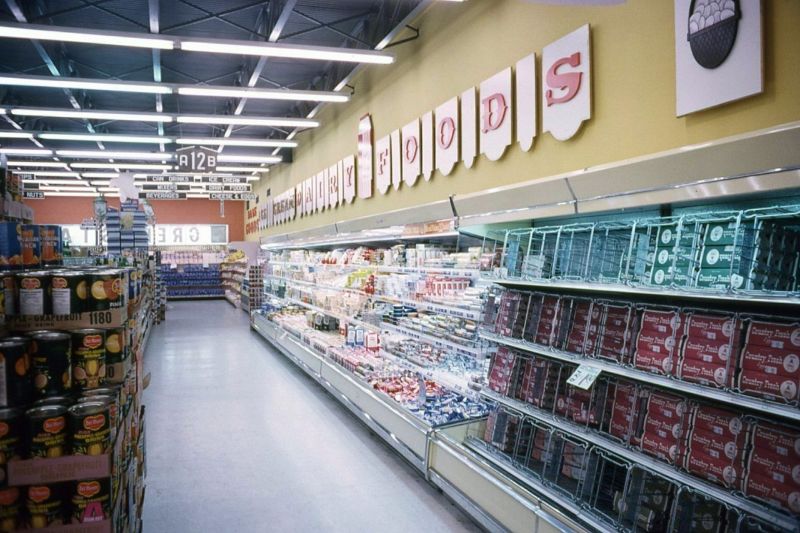 Inside the Tom Thumb Supermarket in 1966 Through Vintage Snaps ...