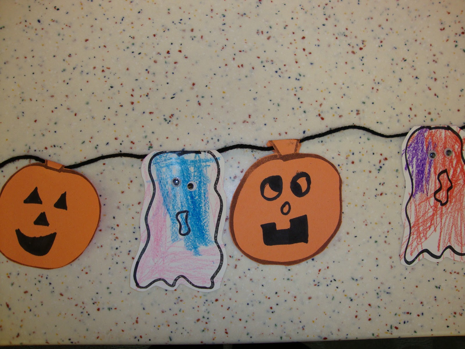 Explore to Learn: Early Literacy Fun: A Halloween SPOOK-TACULAR!