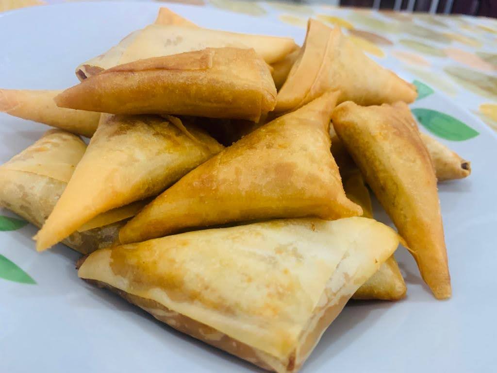 Resepi dan Cara Mudah Buat Samosa Rangup Dengan Inti Sardin Dan Kentang