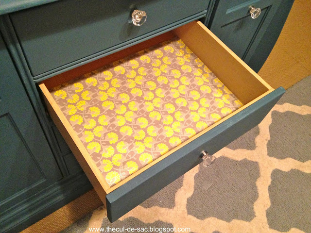 the cul-de-sac: Pretty Paper Drawer Liners