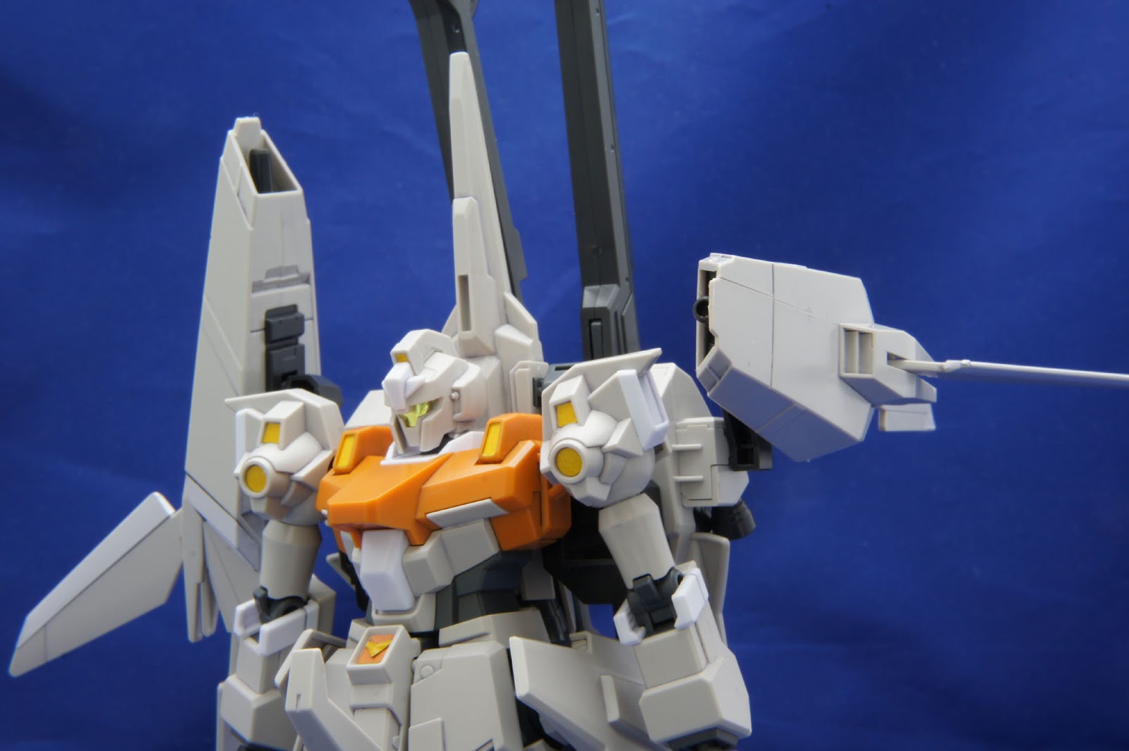 GUNDAM GUY: HGUC 1/144 ReZEL Type C [Defenser b-Unit] [GR] - Review Images