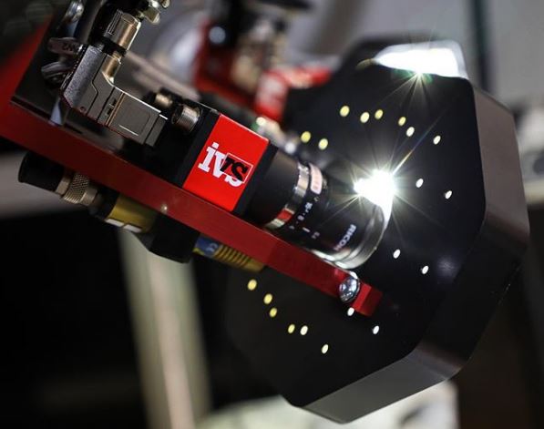 Bootstrap Business: 5 Ways Machine Vision Systems Improve Manufacturing