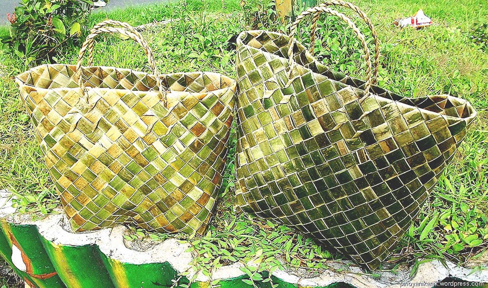 Mambulaoans WorldWide Buzz: NEWSFEATURE: Lowly bayong regains fame with ...