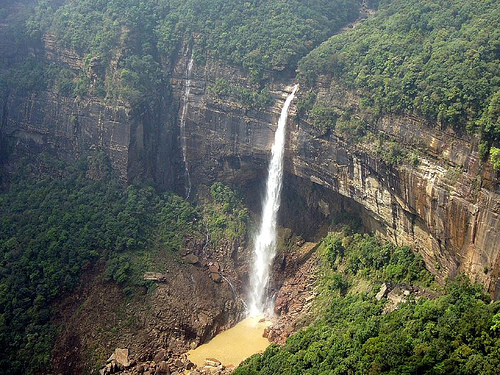 World Travel Destinations: Cherrapunji