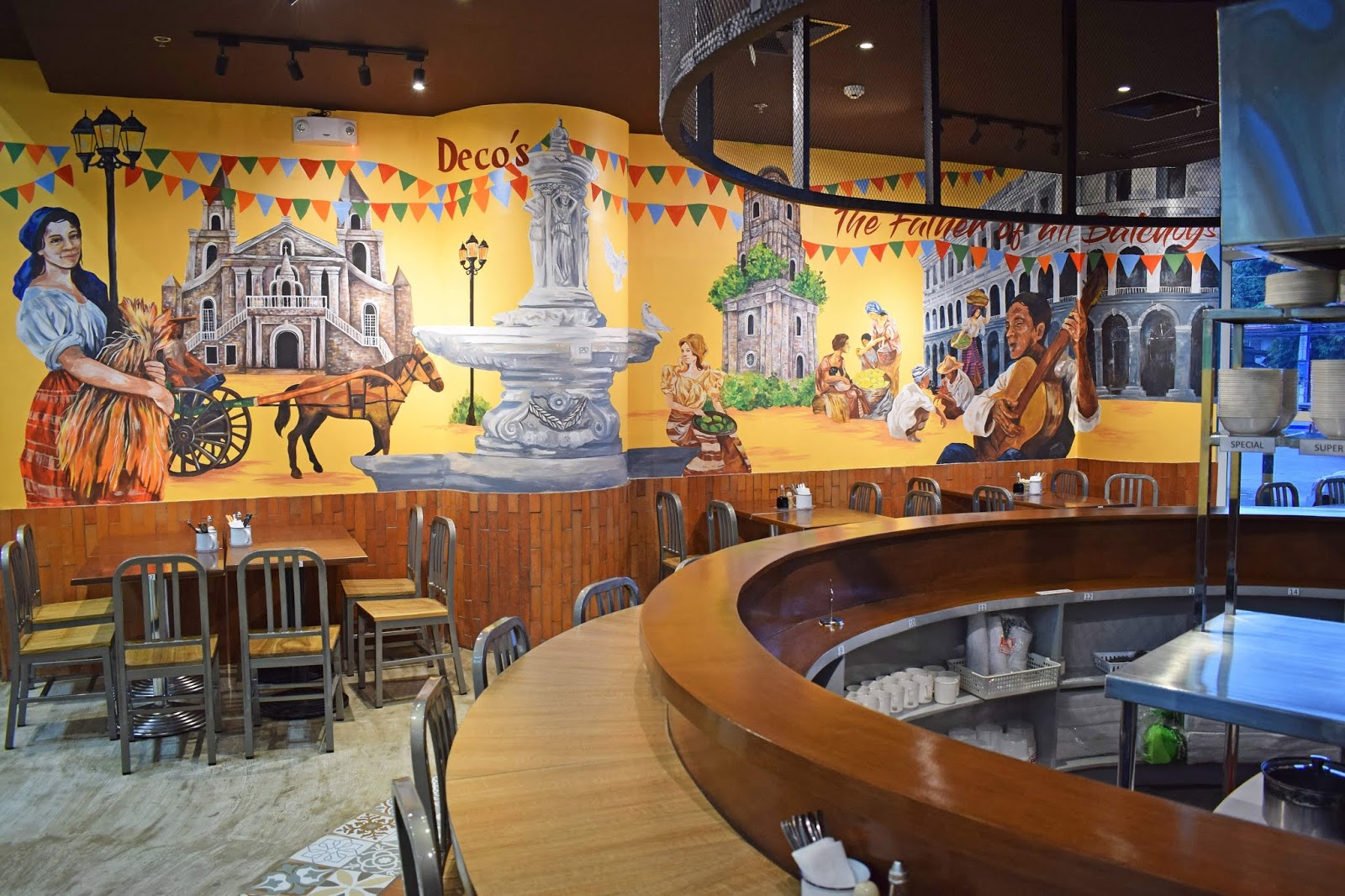 Deco's Original La Paz Batchoy: Innovating the batchoyan while keeping ...