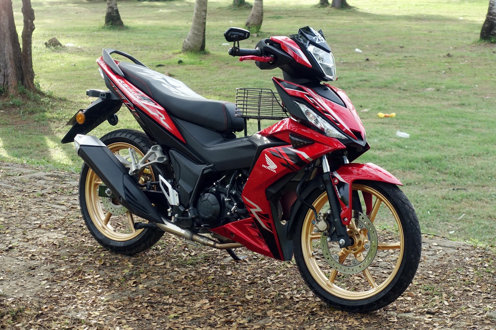 Honda RS150R modified