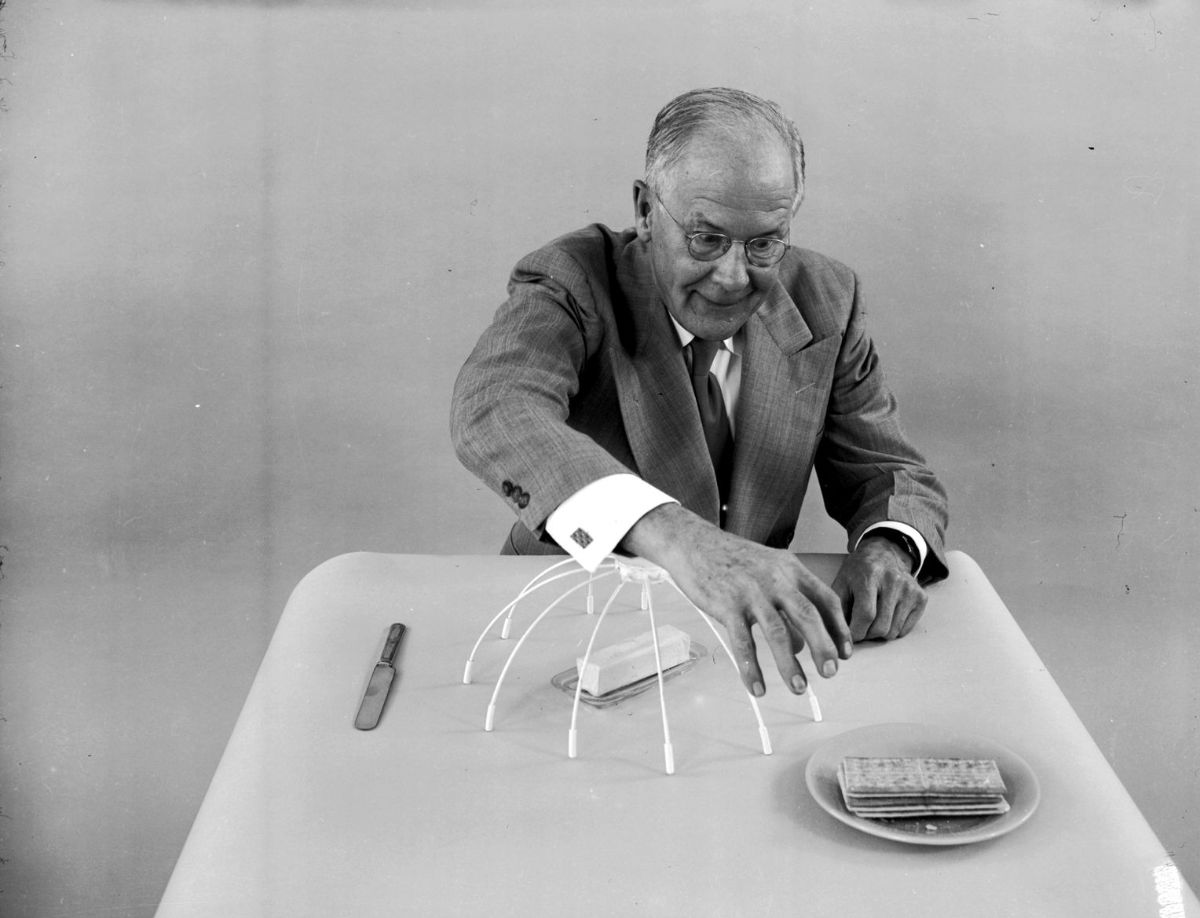 Some Goofy Inventions by Russell E. Oakes From the Late 1930s | Vintage ...