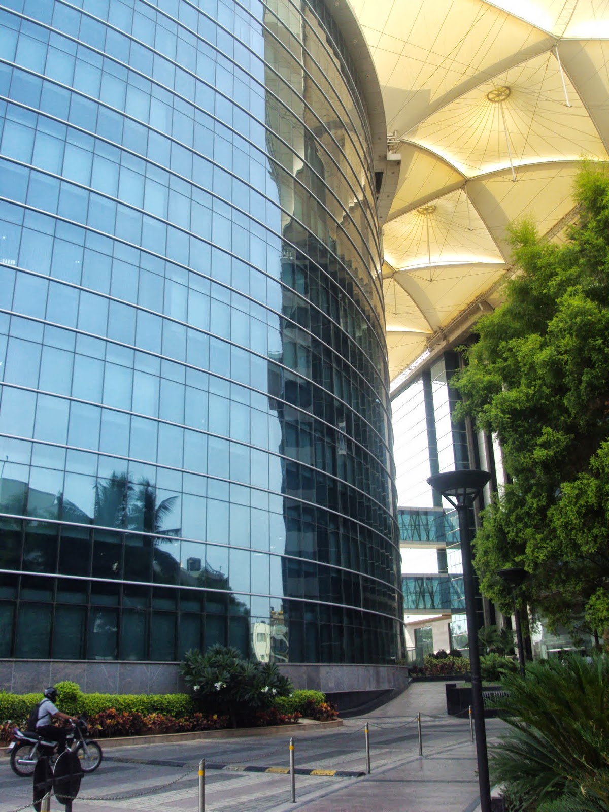 vEnthusiast: Daily experiences from a VMware enthusiasts eye.: Visit to ...