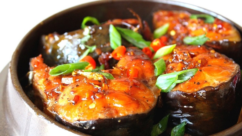 Vu Dai village boasts its traditional braised fish