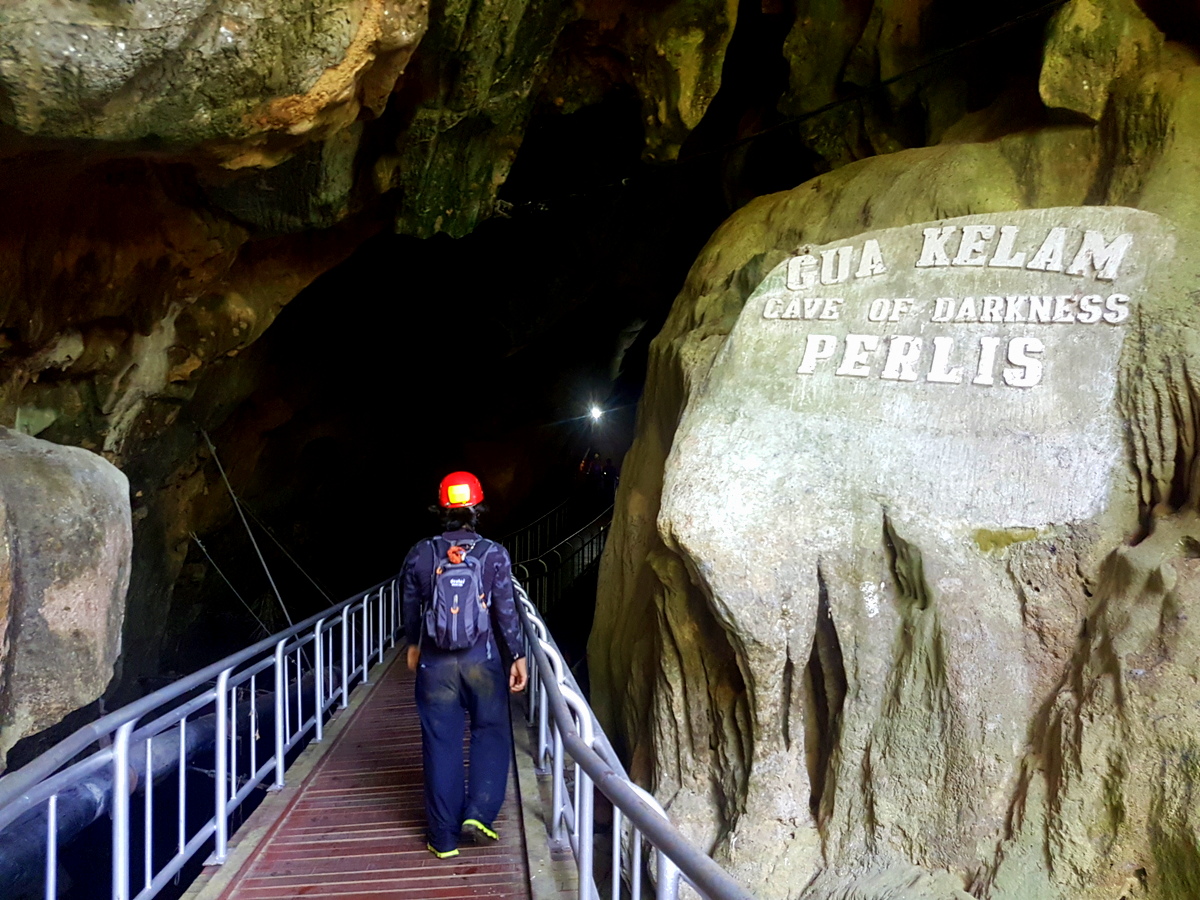 Travelholic: Perlis | Kelam Cave or Gua Kelam