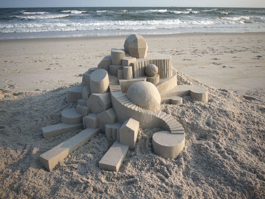 Cetar Membahana: 3D Geometric Sand Sculptures