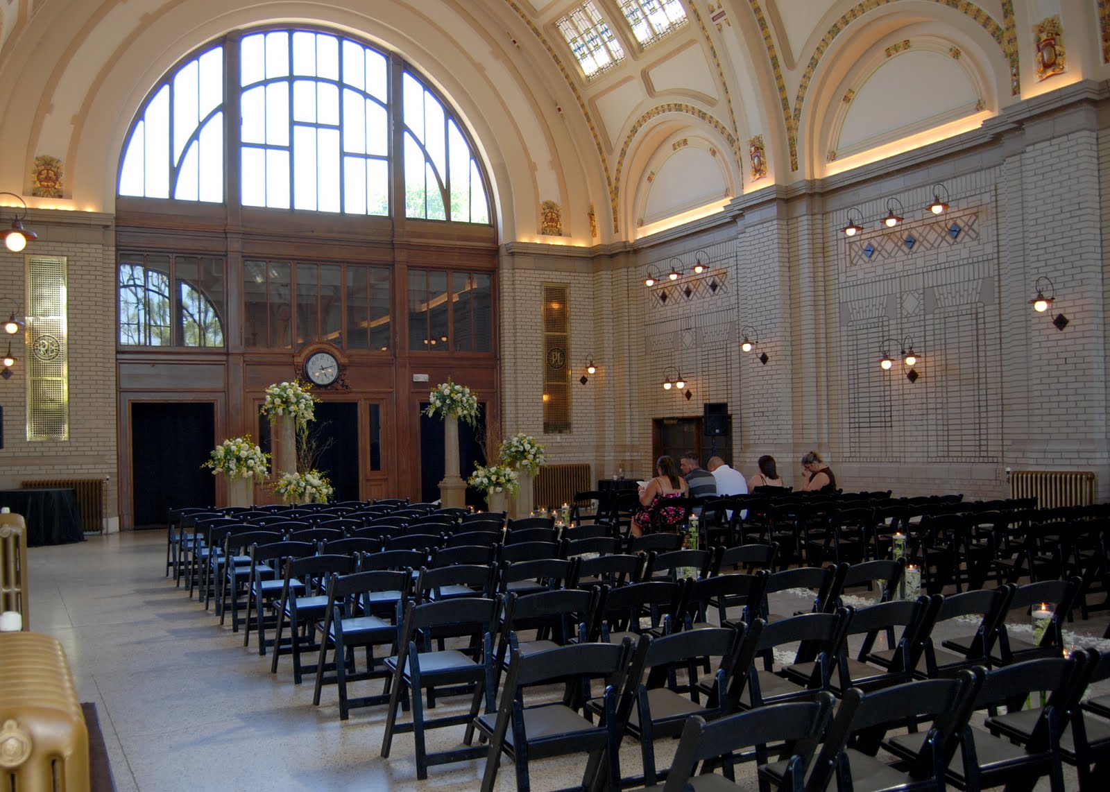 A Party Apart: Flip This Event...From Ceremony to Reception in 60!