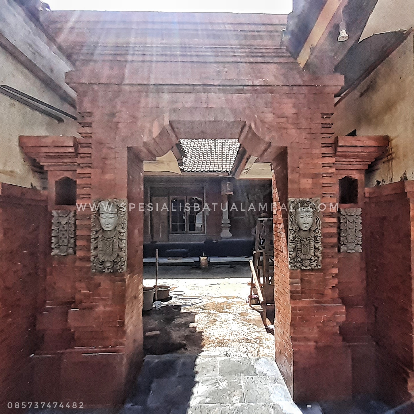 Angkul angkul minimalis bahan bata pres - Spesialis Batu Alam Bali