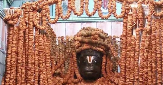 Advait: Significance of Jangri (Jilebi) Mala and Vada Mala