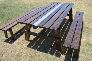 ~The Rusty Roost~: Ultimate Party Picnic table with ice cooler center