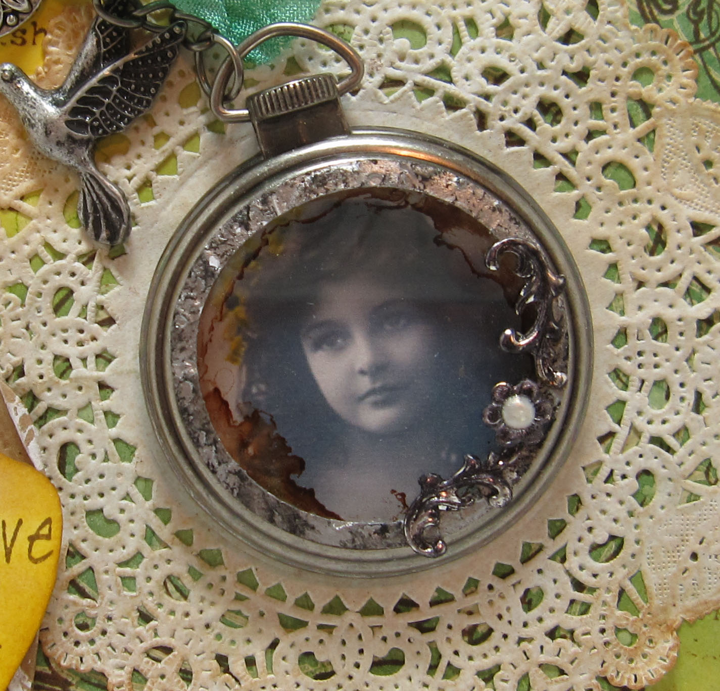 The Funkie Junkie: What Can You Do With a Pocket Watch Frame?