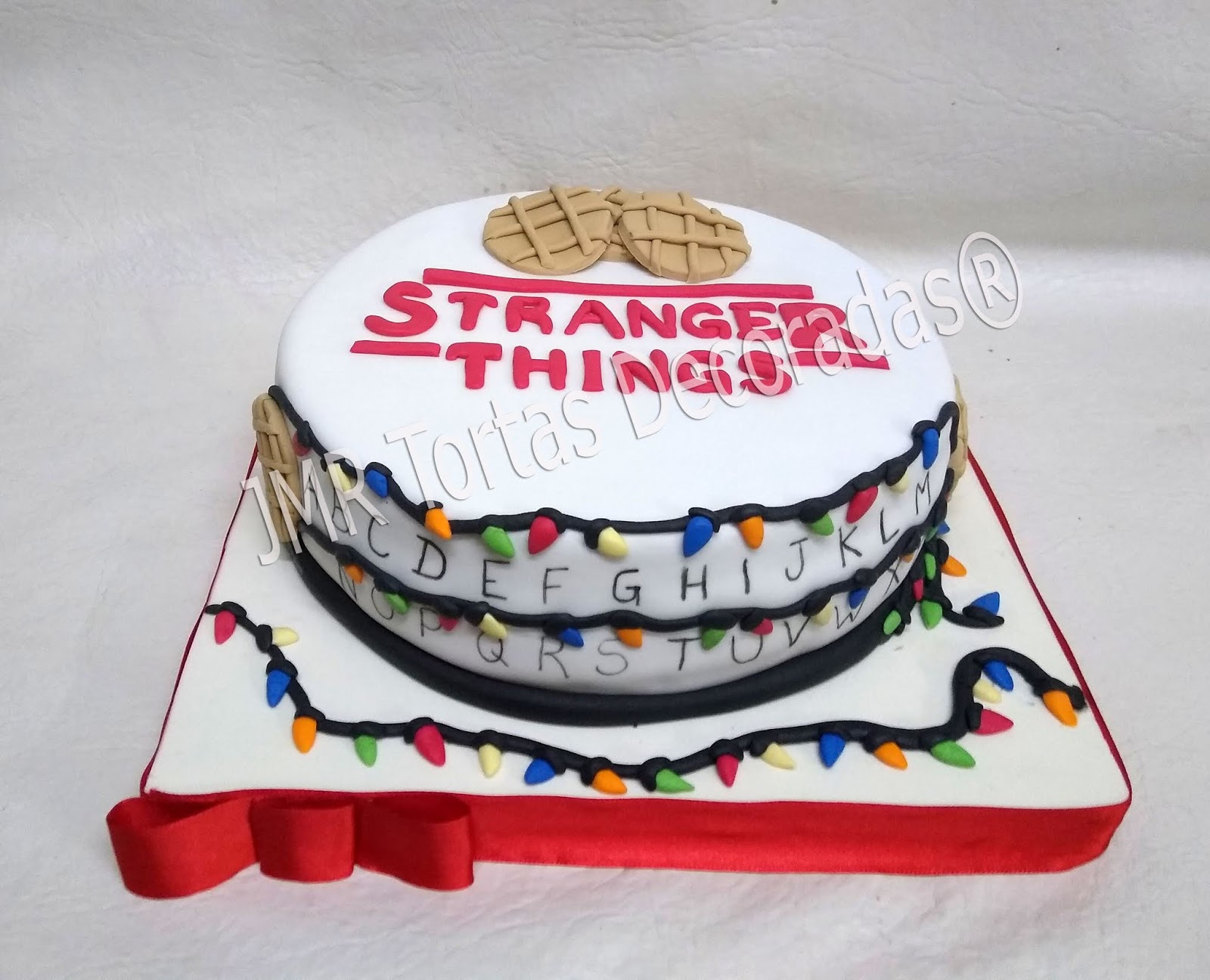 Torta Stranger things | JMR Tortas Decoradas