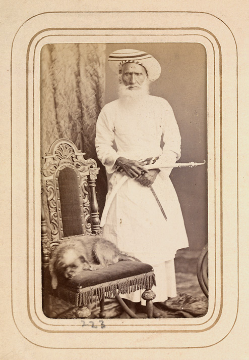 Domestic servant (bearer) ~ Ancient photos of India