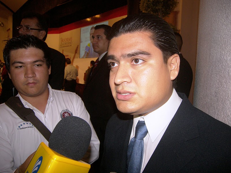 Carlos Gaxiola's Instagram, Twitter & Facebook on IDCrawl
