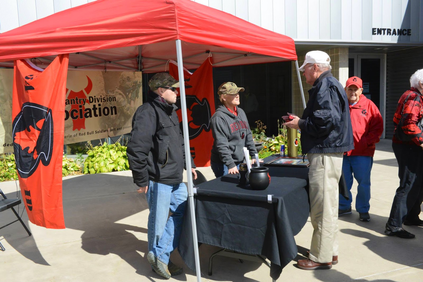 Red Bull Rising: 34th Inf. Div. Association Celebrates 67-year Reunion