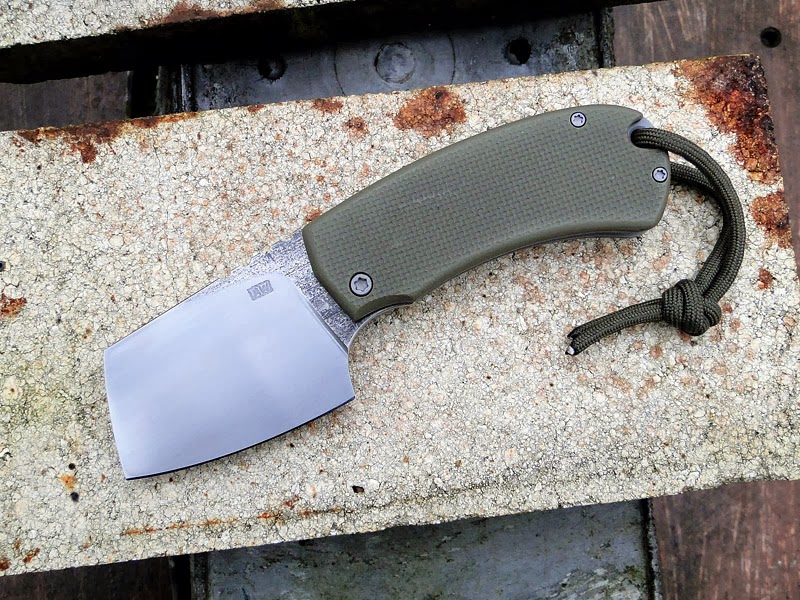 Andrzej Woronowski Custom Knives: WAR Squirrel Friction Folder