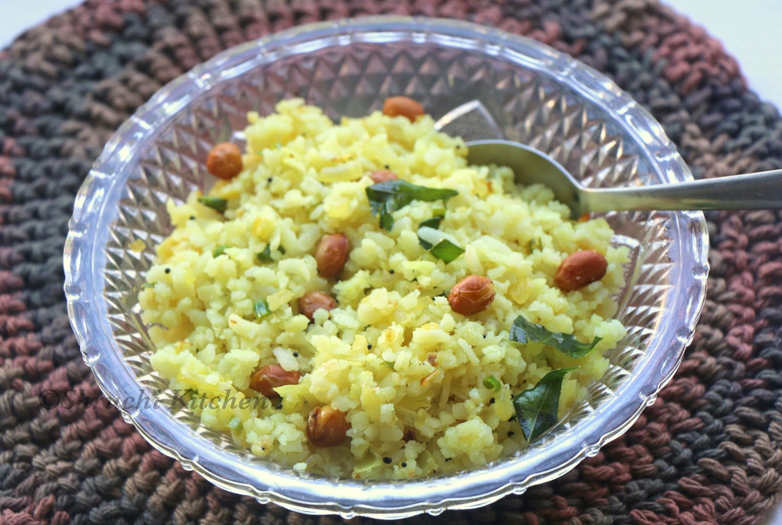Shruchi Kitchen: Avalakki Chitranna