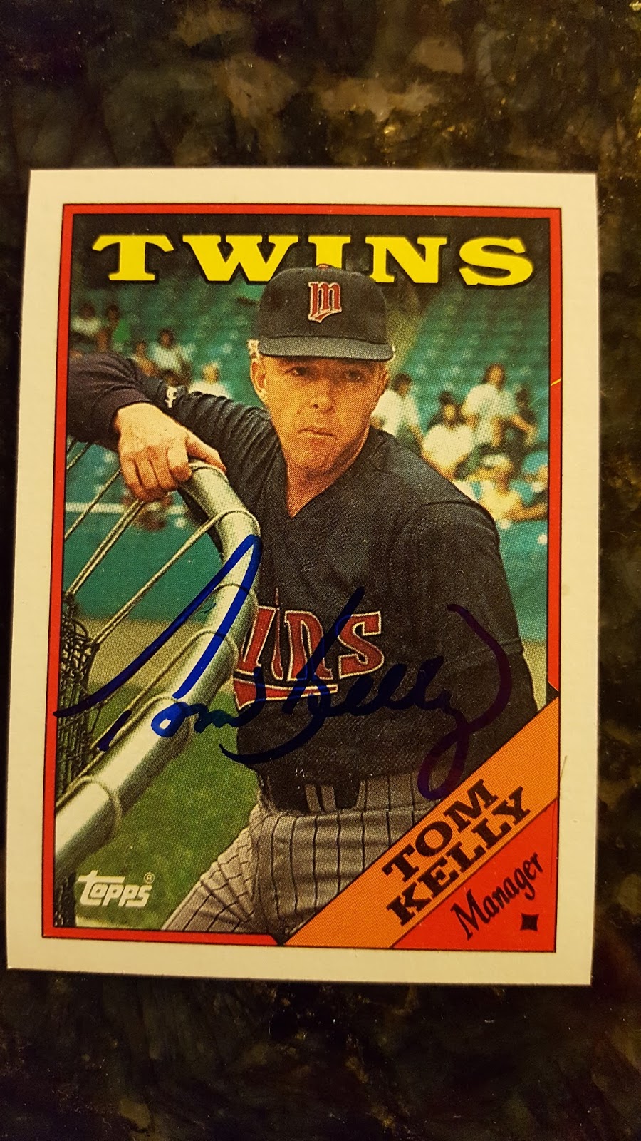 Autograph Through The Mail Athletes: Tom Kelly