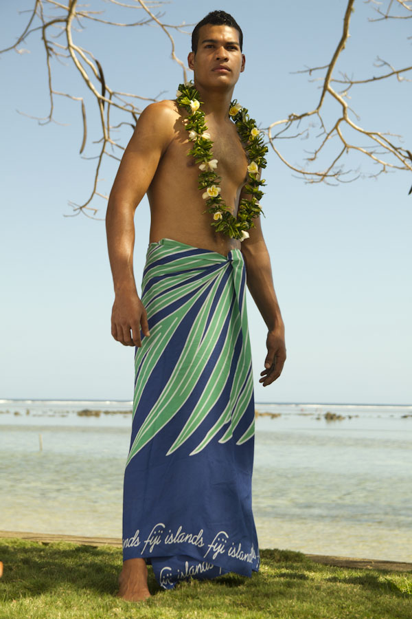 Fiji haute couture: Robert Kennedy Fiji Market Collection for Tappoos